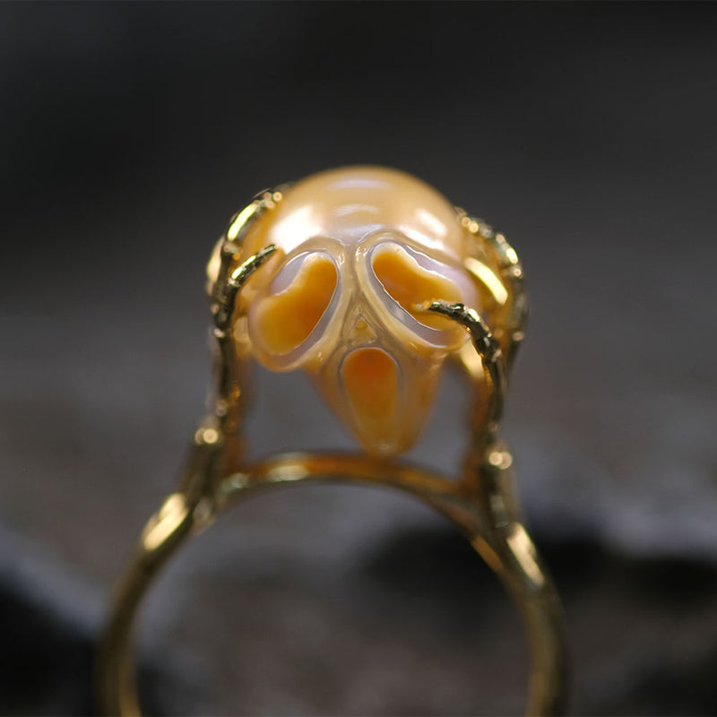 The Scream Inner Voice Pearl Blocking the Ears Skull Ring-Belle Juri